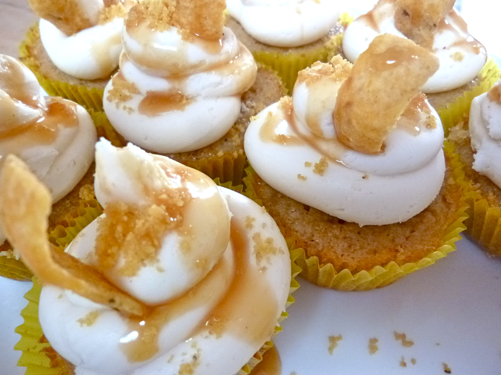 Caramel Frito Cupcakes [Recipe] - Cake Pops and Cup Cakes | Cake Pops ...